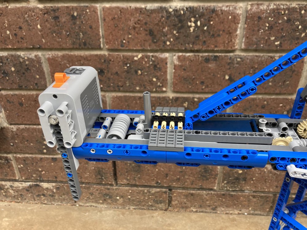 Lego Moc Tower Crane 42042 Alternative Build By Allaboutthebricks Rebrickable Build With Lego