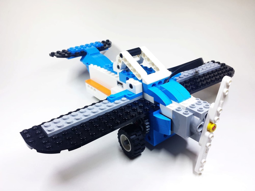 LEGO MOC Propeller Plane by jncraton | Rebrickable - Build with LEGO