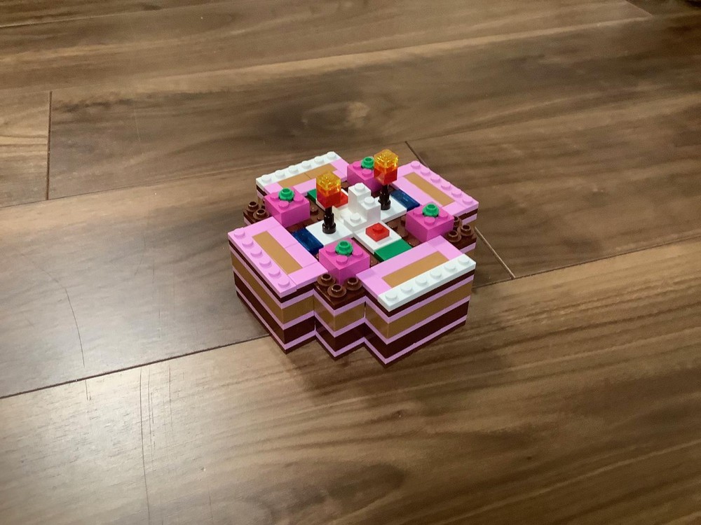 LEGO MOC Lego Cake by khlego | Rebrickable - Build with LEGO
