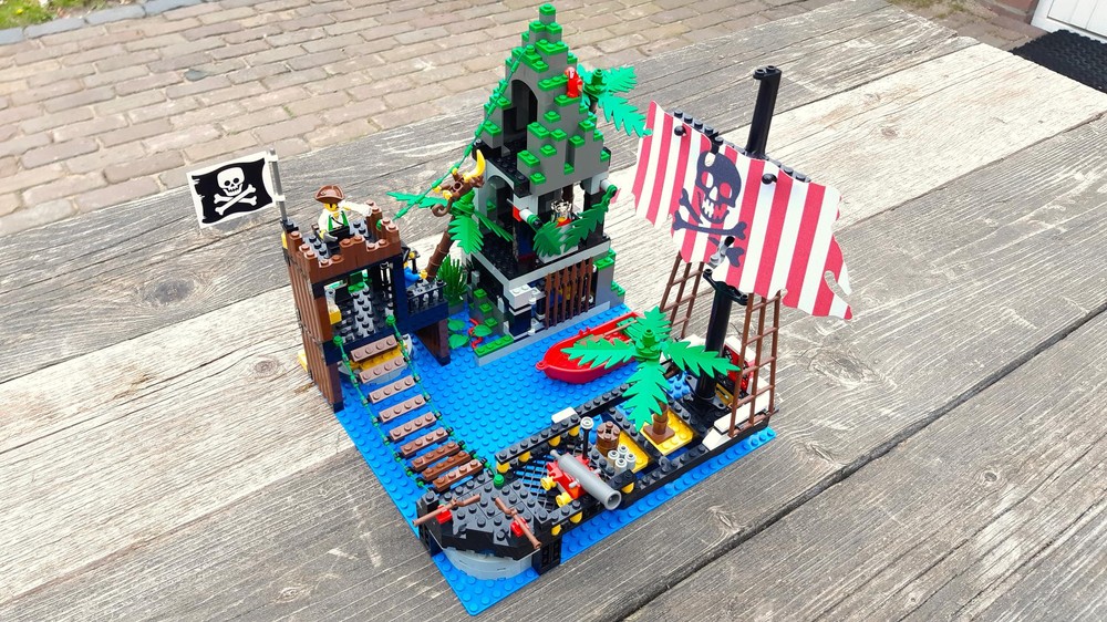 LEGO MOC Perilous Pitfall Remake by BenjaminsBay | Rebrickable - Build ...