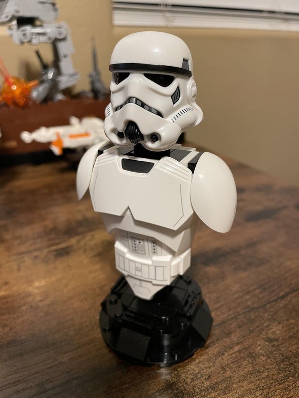 LEGO MOC Imperial trooper bust by LKBuilds | Rebrickable - Build with LEGO