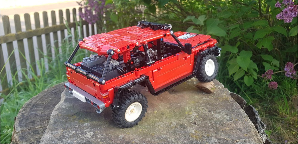 LEGO MOC Small Scale RC Crawler by wystrach_sam | Rebrickable - Build ...