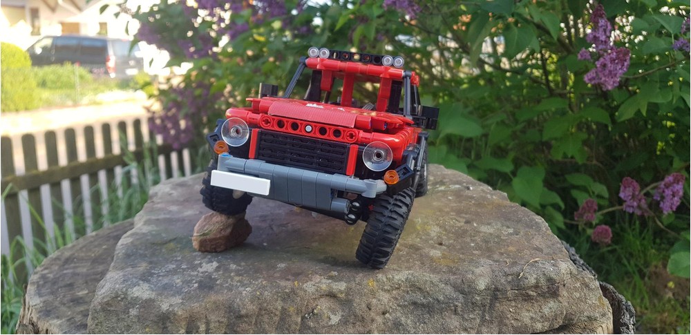 LEGO MOC Small Scale RC Crawler by wystrach_sam | Rebrickable - Build ...