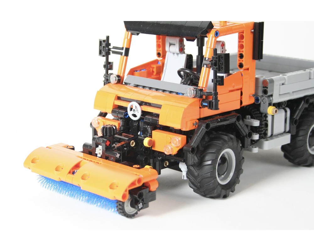 LEGO MOC Unimog Brush by thirdwigg | Rebrickable - Build with LEGO