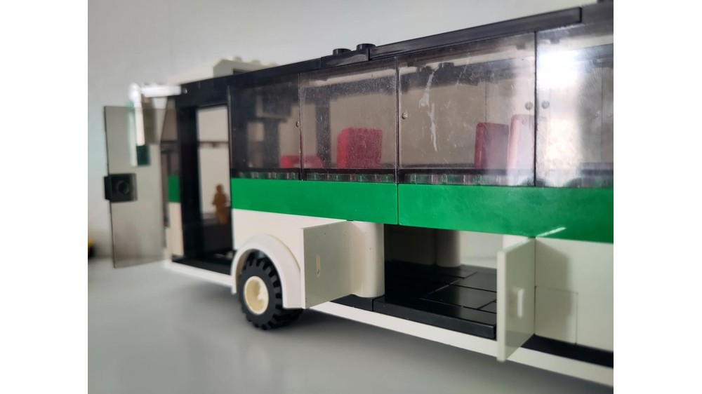 LEGO MOC Coach Bus by myllee | Rebrickable - Build with LEGO