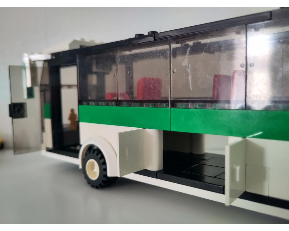 LEGO MOC Coach Bus by myllee | Rebrickable - Build with LEGO