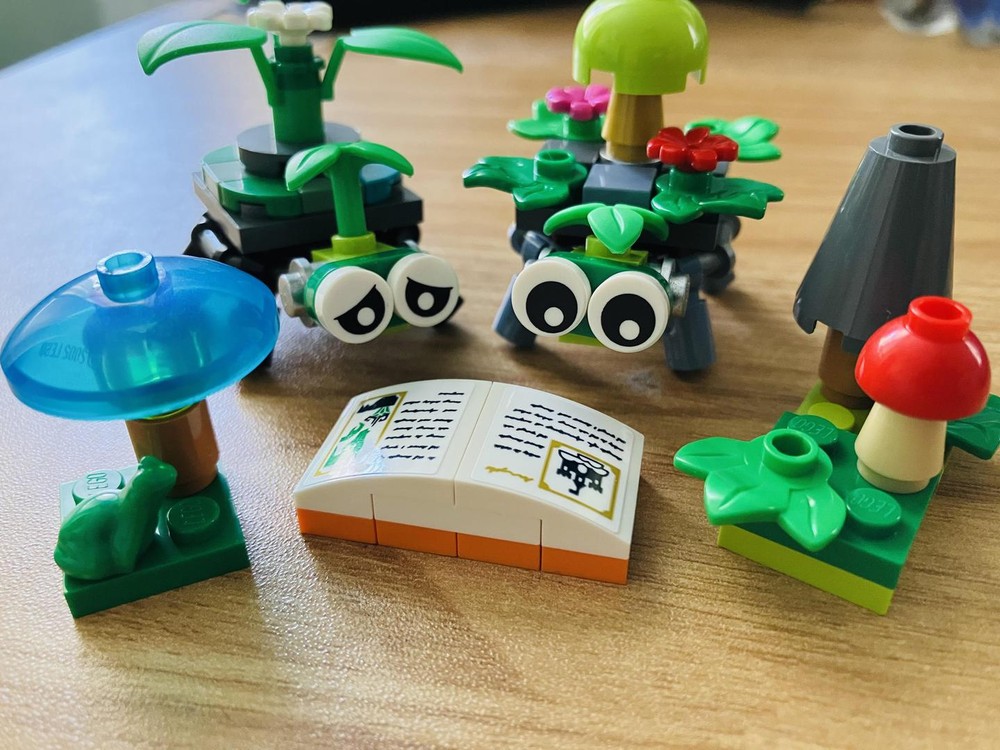 LEGO MOC Mechanical turtles by EVA001 | Rebrickable - Build with LEGO