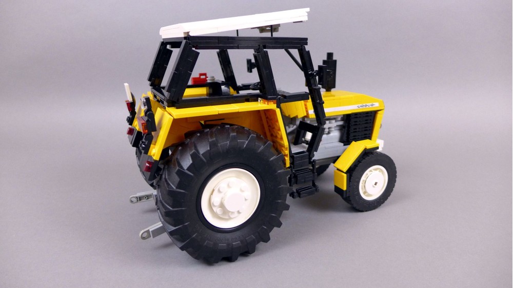 LEGO MOC Ursus 912 - Yellow version by M_longer | Rebrickable - Build ...