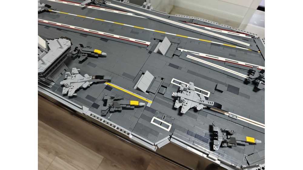 LEGO MOC 1/200 China Navy Air Carrier #18 FUJIAN(Type003) by seraphdoo ...