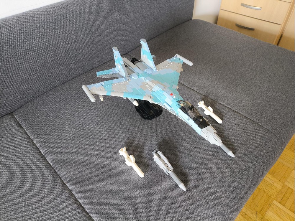 LEGO MOC Su-35 by Brickmig | Rebrickable - Build with LEGO