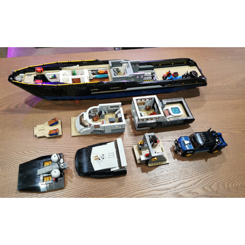 LEGO MOC Explorer's Yacht - Mini-fig scale - full interior by MrJBuilds ...