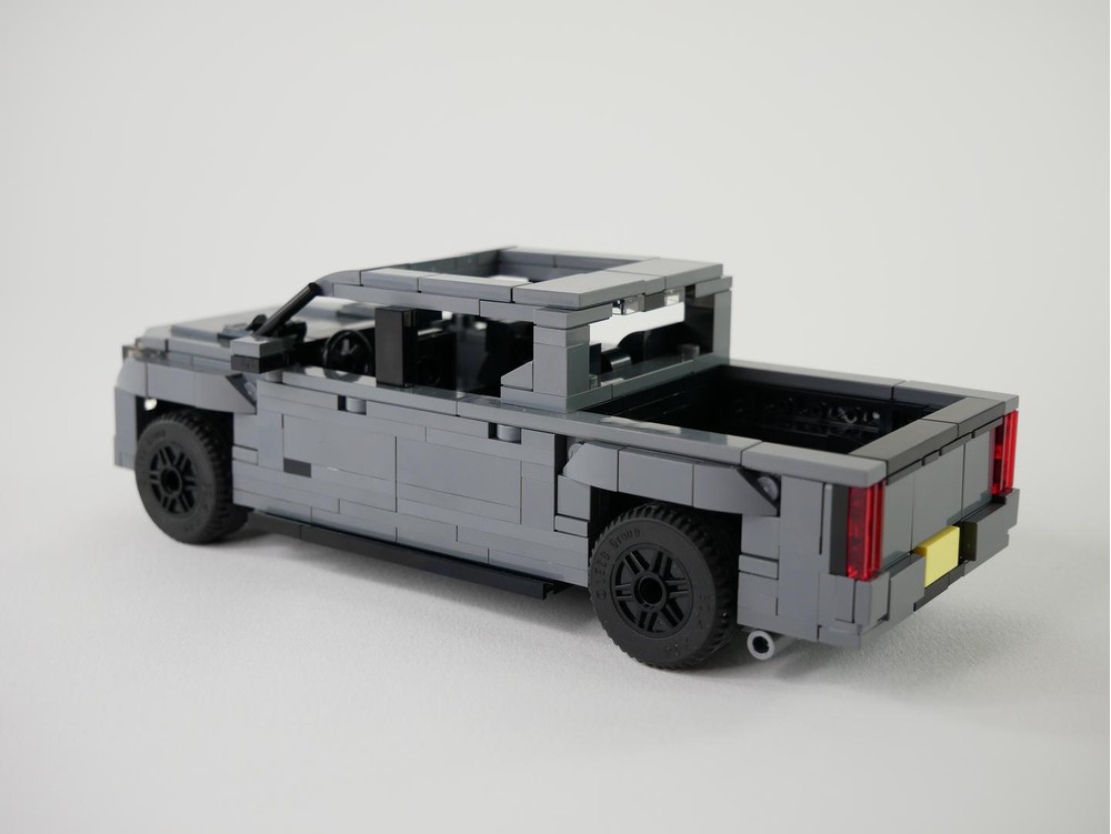 LEGO MOC 2024 Toyota Tundra by StudWorks | Rebrickable - Build with LEGO