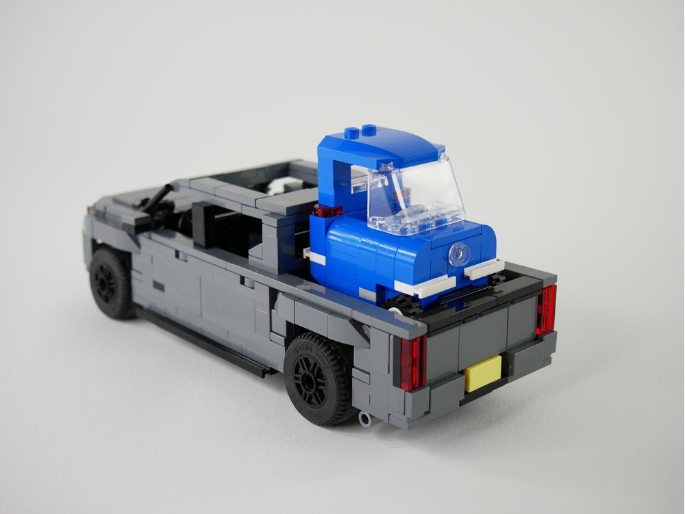 LEGO MOC 2024 Toyota Tundra by StudWorks | Rebrickable - Build with LEGO