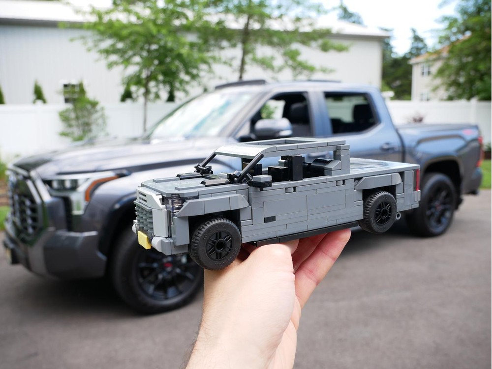 LEGO MOC 2024 Toyota Tundra by StudWorks | Rebrickable - Build with LEGO