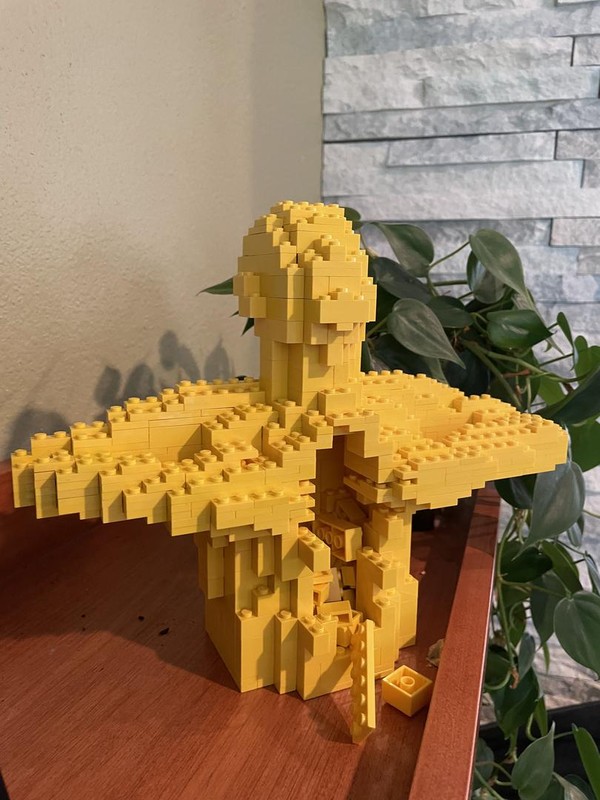 LEGO MOC Mini Yellow Sculpture by Kesh Builds | Rebrickable - Build ...