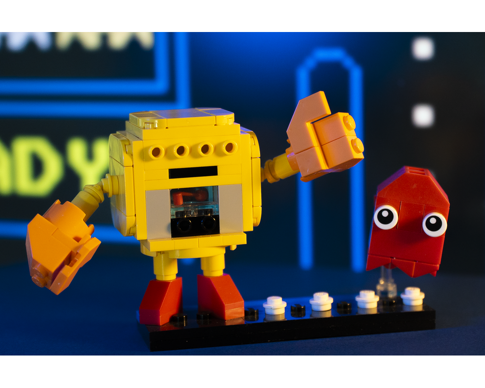 LEGO MOC Pac-Man (Kinda) Brickheadz by Hoverfrog | Rebrickable - Build ...