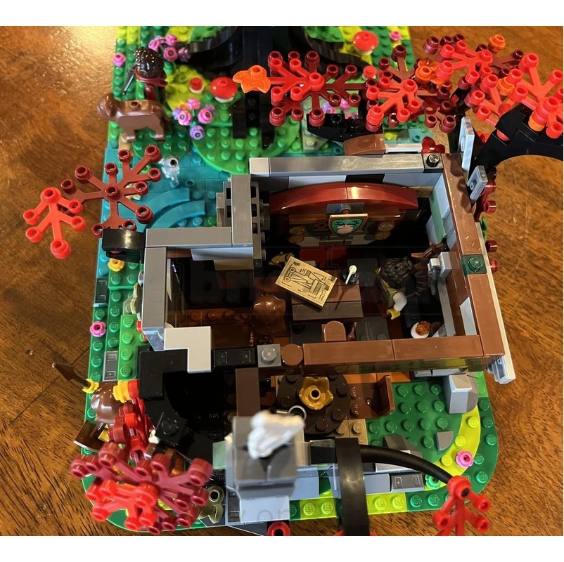 LEGO MOC-185980 Forestmen's Crossing - Castle 21346 Modification by ...