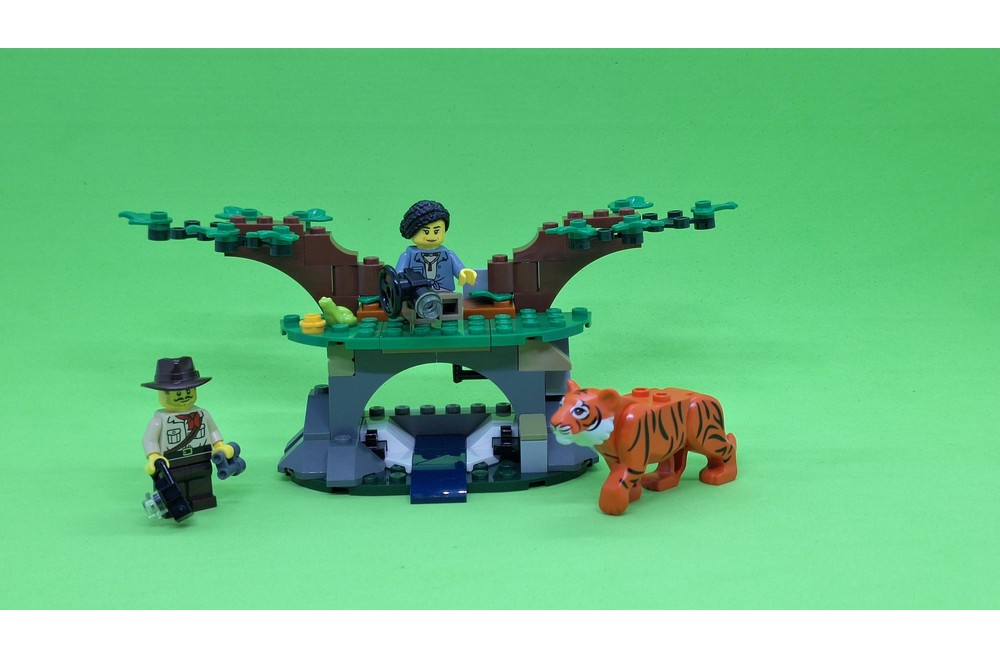 LEGO MOC 60426 Heavy Duty Jeep by PeterSzabo | Rebrickable - Build with ...