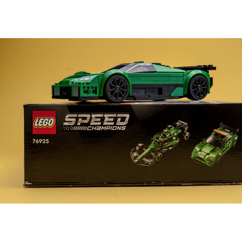 LEGO MOC 76925 Different Safety Car by Keep On Bricking | Rebrickable ...
