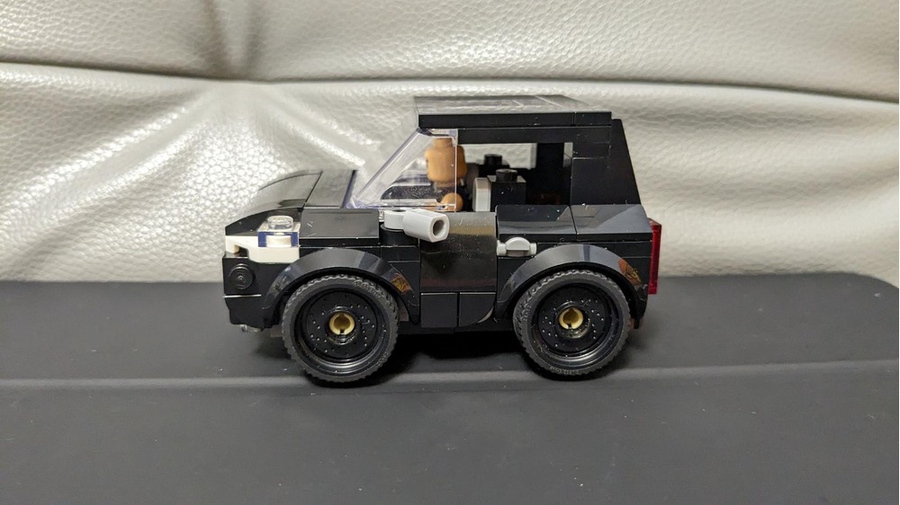 LEGO MOC Toyota iQ by sdcwan006 | Rebrickable - Build with LEGO