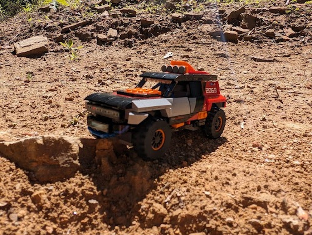 LEGO MOC Ford Bronco Rally by hawkinorin | Rebrickable - Build with LEGO