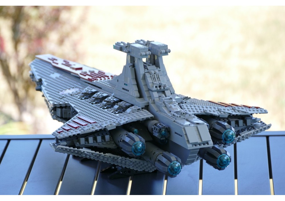 LEGO MOC UCS Venator-Class Republic Attack Cruiser by Ellisss ...