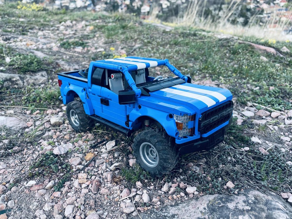 LEGO MOC Ford F150 by gyenesvi | Rebrickable - Build with LEGO