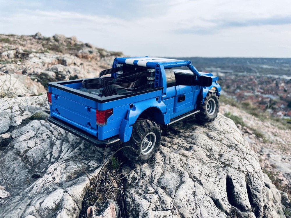 LEGO MOC Ford F150 by gyenesvi | Rebrickable - Build with LEGO