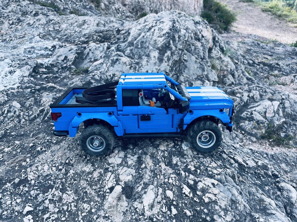 LEGO MOC Ford F150 by gyenesvi | Rebrickable - Build with LEGO
