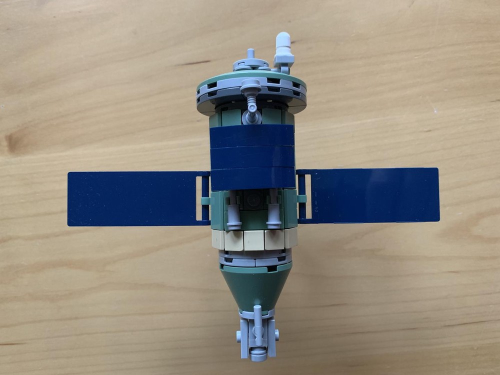 LEGO MOC TKS-4 Kosmos 1686 – 1:110 by JonHull | Rebrickable - Build ...