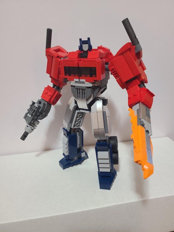 LEGO MOC Optimus Prime by Atimmreck | Rebrickable - Build with LEGO