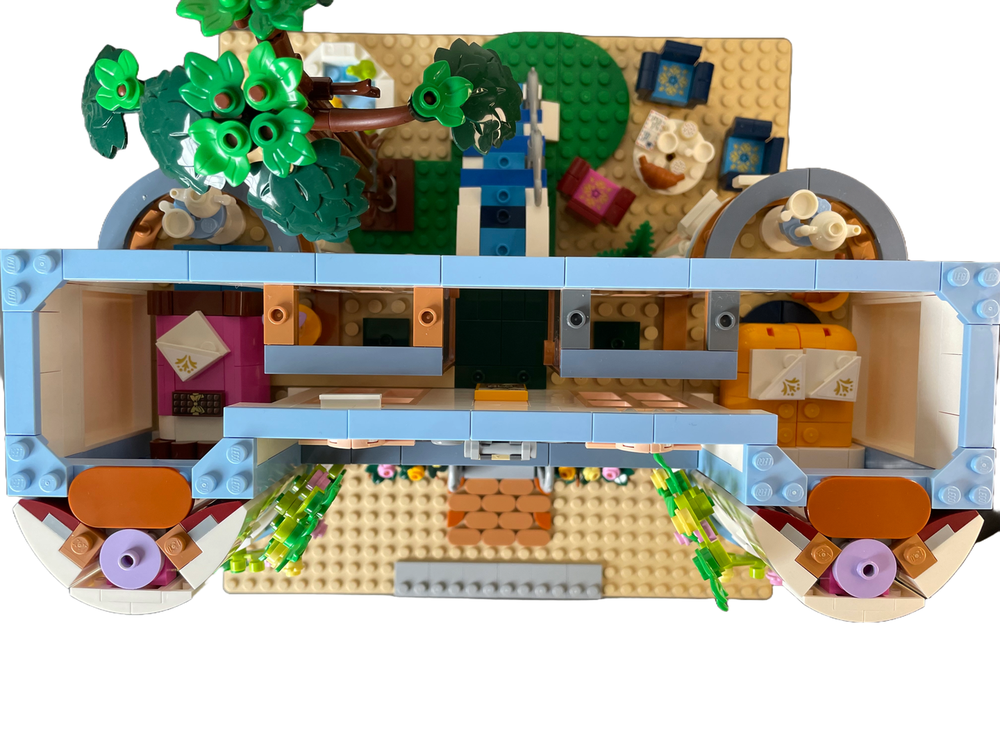 Lego Moc Castle Bandb Modular Alternate Build Of 2x42638 Bed And Breakfast