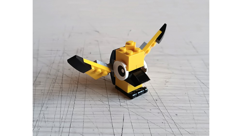 LEGO MOC Baby Bird by WoodenBoxProjects | Rebrickable - Build with LEGO