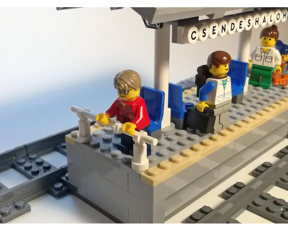 LEGO MOC Small Train Station by Balage64 | Rebrickable - Build with LEGO