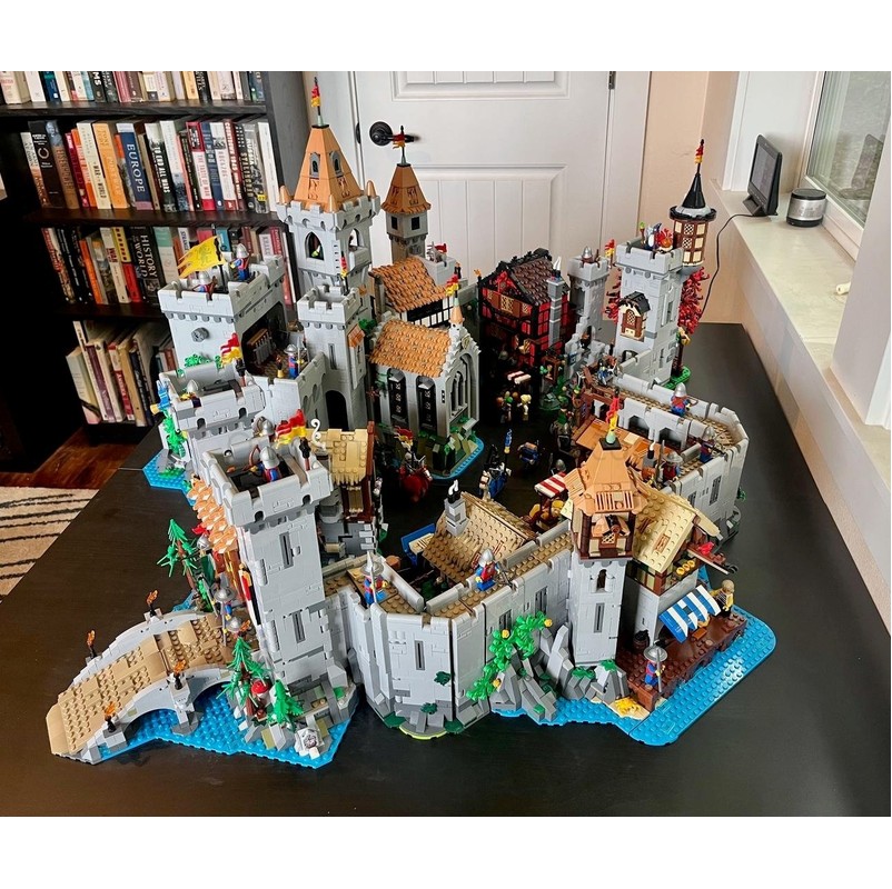 LEGO MOC-187688 Lion Knights Kingdom - 10332 Medieval Town Castle ...