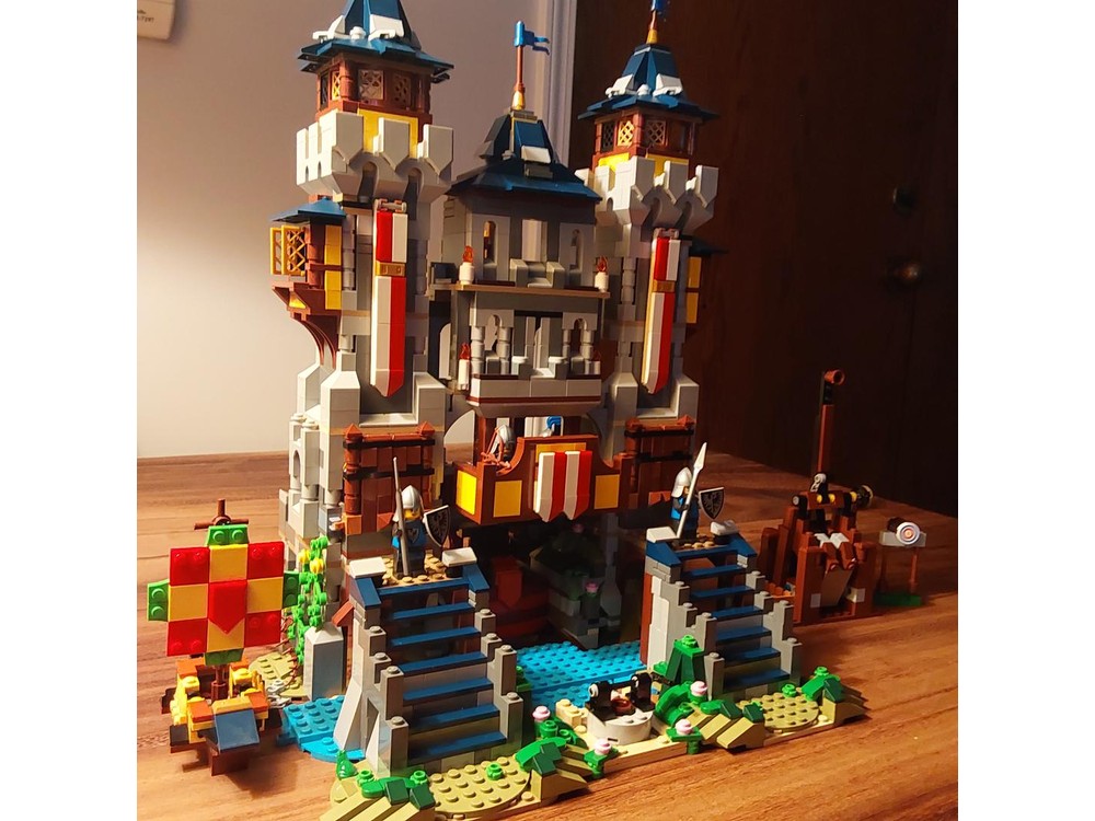 LEGO MOC Black Falcon's Citadel by cfricke | Rebrickable - Build with LEGO