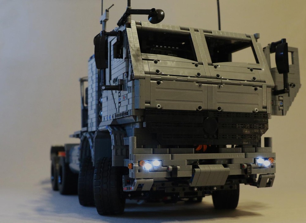 LEGO MOC Armored truck by haldi7825 | Rebrickable - Build with LEGO