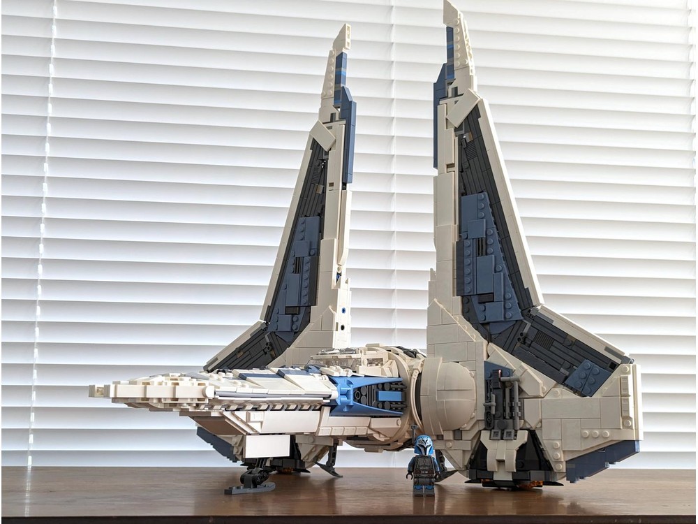 Lego Moc Komrk Mandalorian Gauntlet By Noctaerum Rebrickable Build