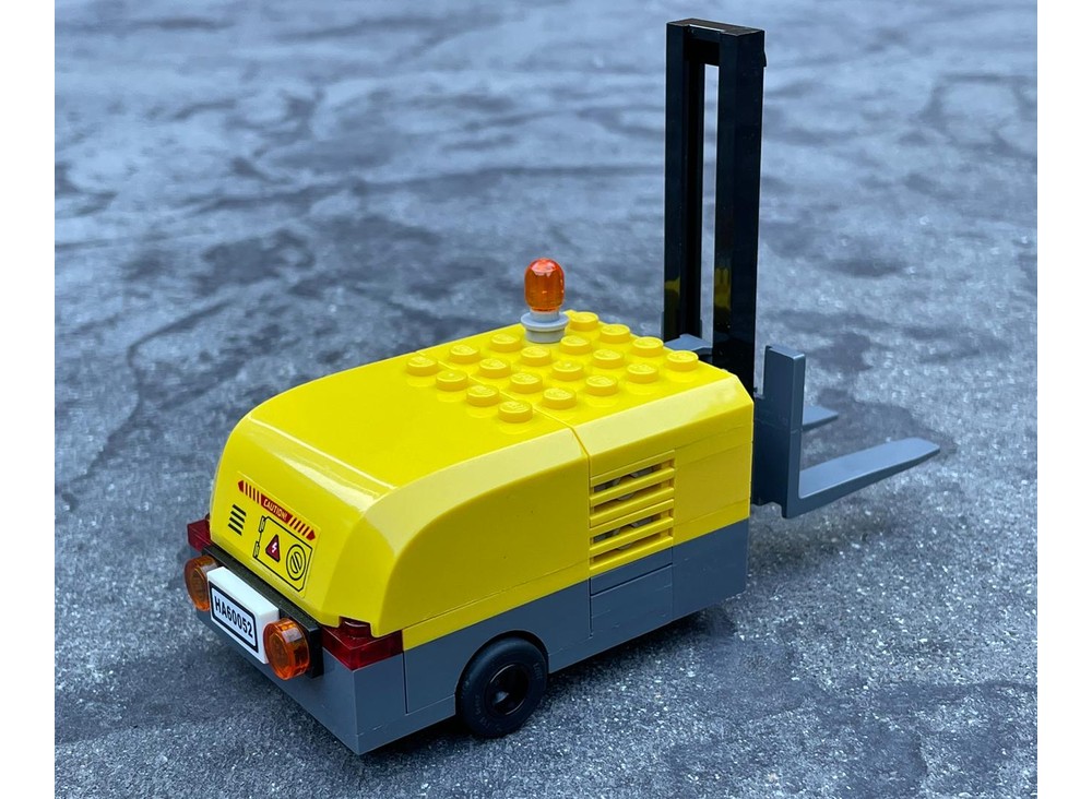 Lego Moc Autonomous Forklift By Orchardbuilds Rebrickable Build