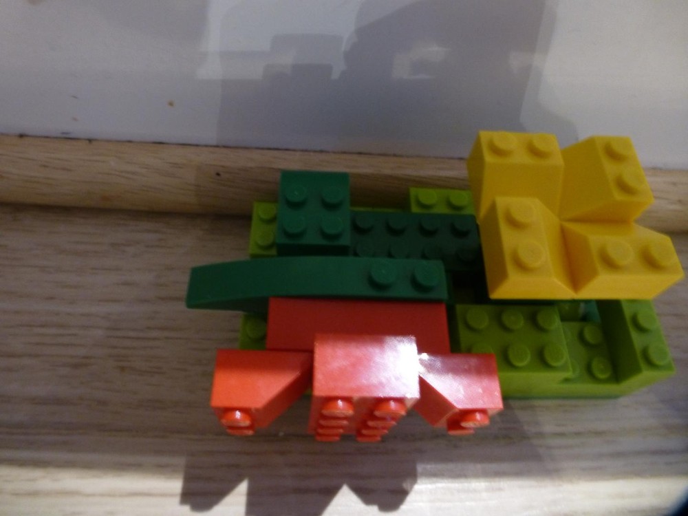 LEGO MOC Bush with flowers by CornierJungle | Rebrickable - Build with LEGO