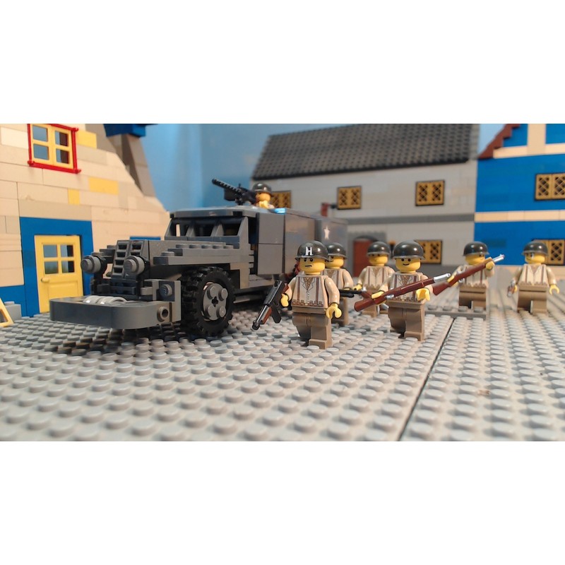 LEGO MOC WW2 US M3 Halftrack by LegoPattonFilms | Rebrickable - Build ...