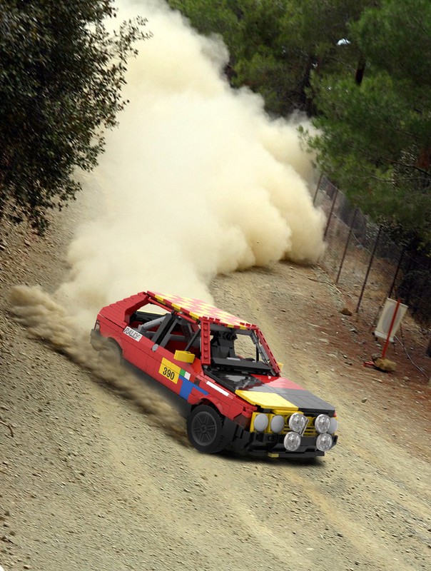 LEGO MOC Fiat Ritmo RALLY by Aquil8 | Rebrickable - Build with LEGO