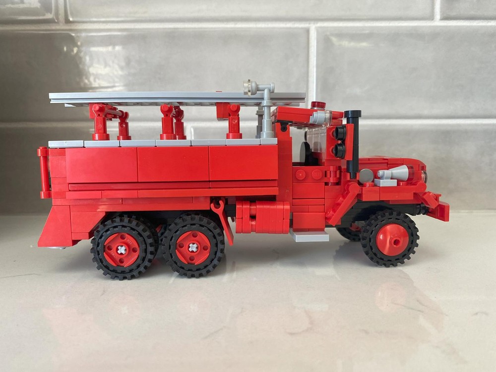 LEGO MOC M35 Fire Truck by Cascadia Bricks | Rebrickable - Build with LEGO