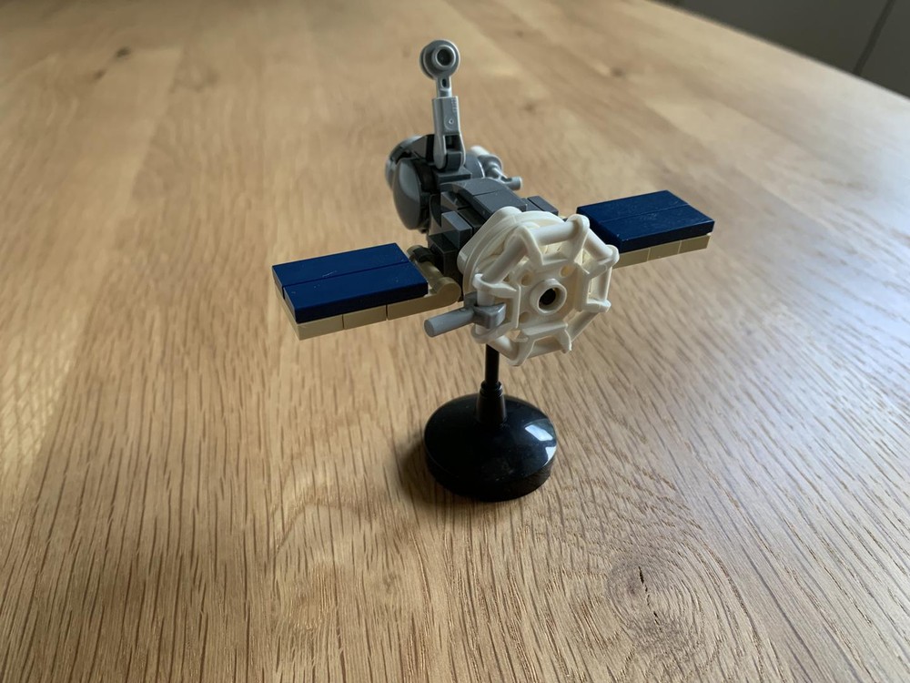 LEGO MOC Soyuz T – 1:110 by JonHull | Rebrickable - Build with LEGO
