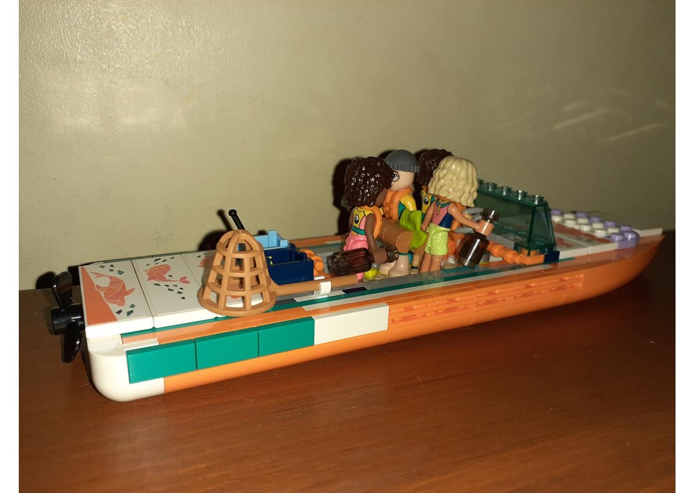 LEGO MOC Speedboat - alt of 41734-1 by ChzHd | Rebrickable - Build with ...