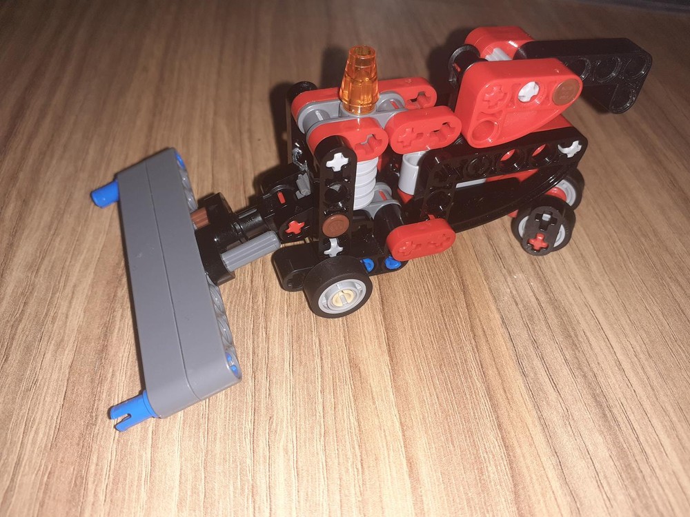 LEGO MOC 30655 combine harvester by Legobober | Rebrickable - Build ...