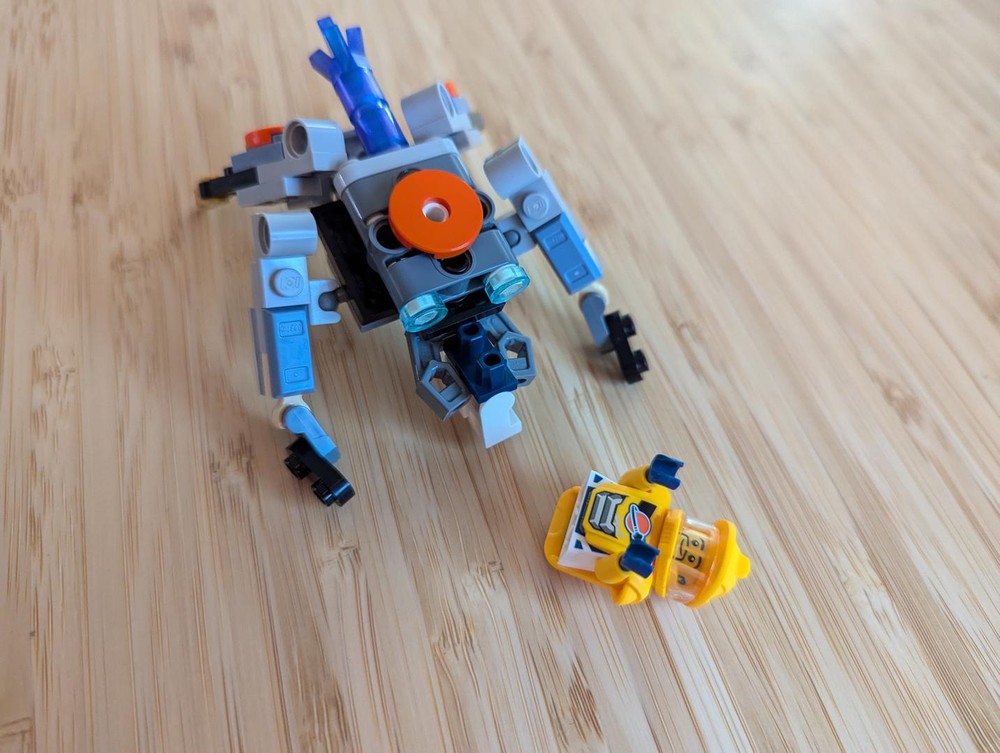 LEGO MOC-189498 Crystal Spider by CosmicConstructor | Rebrickable ...