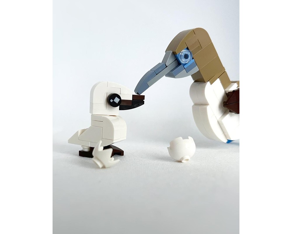 LEGO MOC Blue-footed booby with flea (sula nebouxii) by DiegoFontana ...