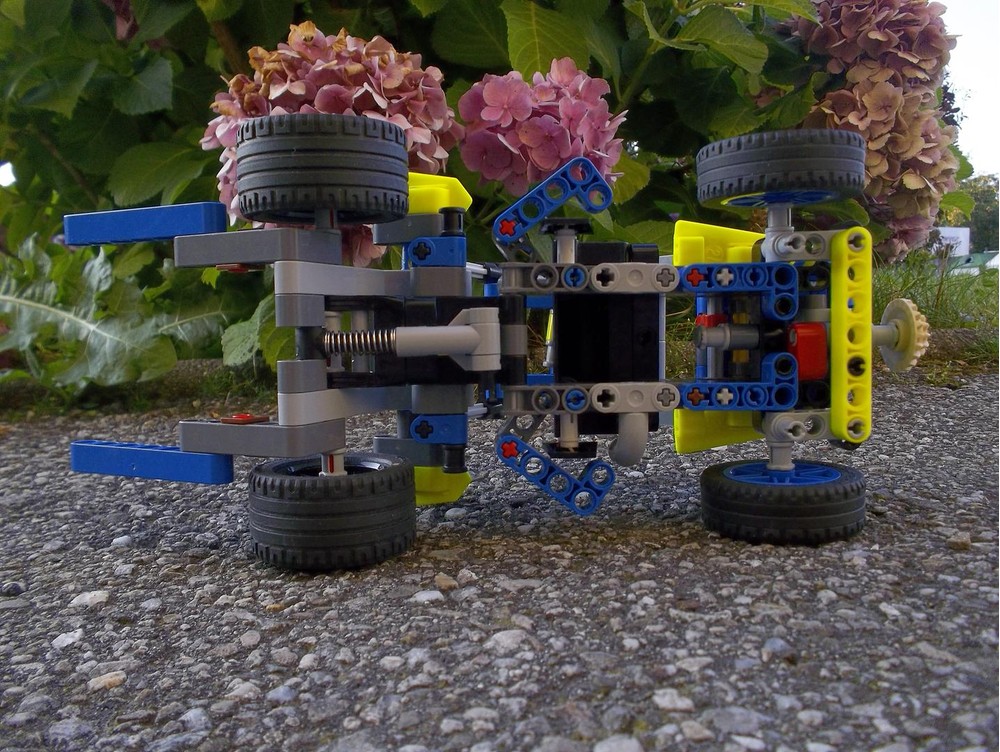 Lego Moc Mini Forklift 42164 C Model By Technicbasics Rebrickable