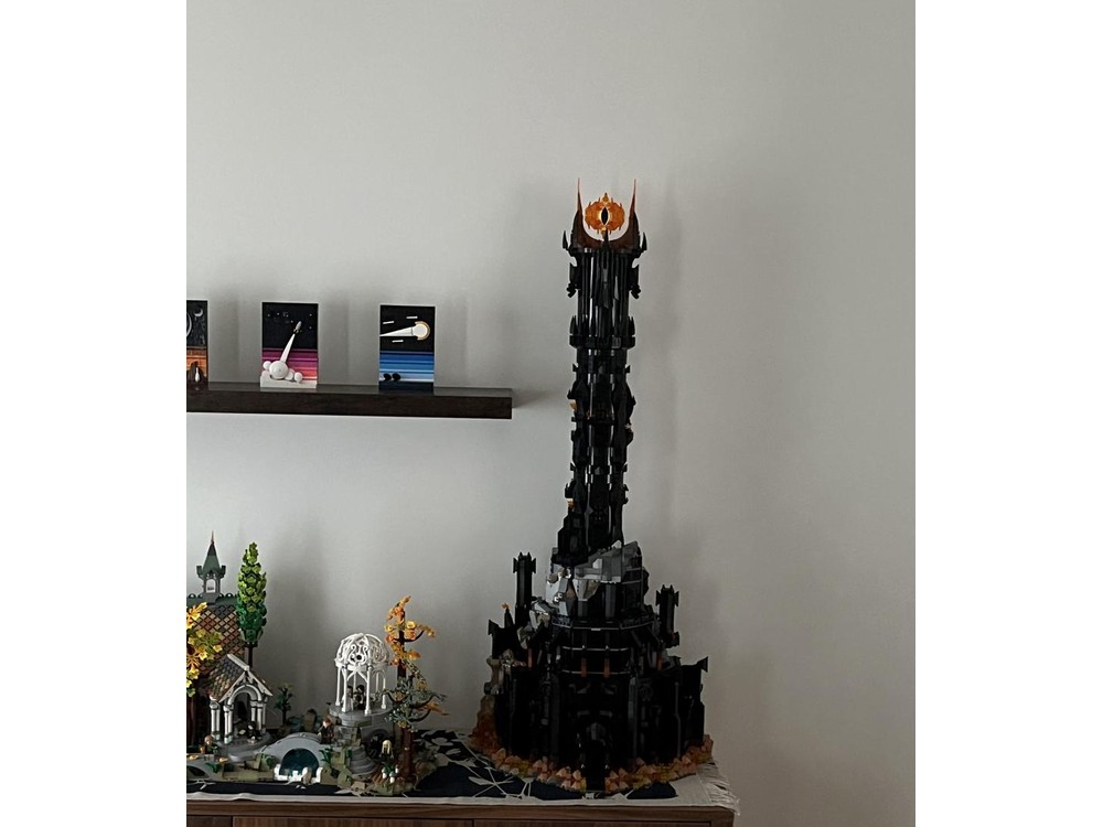 LEGO MOC Barad-Dur 10333 Tower Extension (7") by emilewski ...